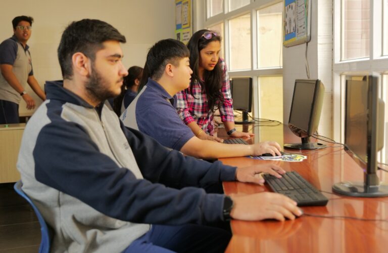 Service Learning & Community Engagement at EAS